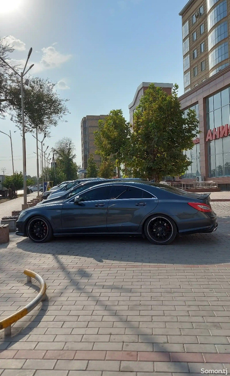 Mersedes Benz CLS 5.5