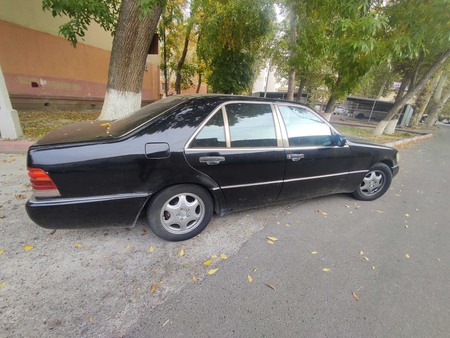 Mercedes W140 srochno sotiladi