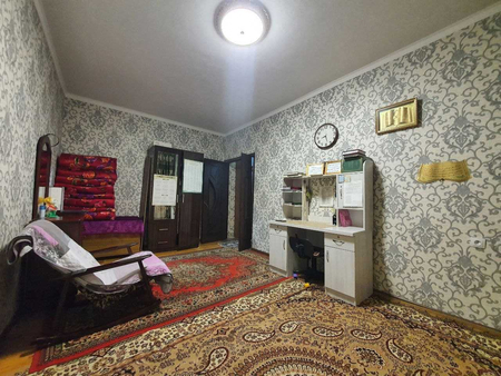 Юнусабад-10 1в2/5/5 45 м², в хорошем состоянии, мебель, техника