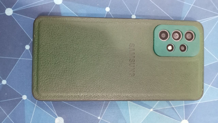 SAMSUNG A52.                        128