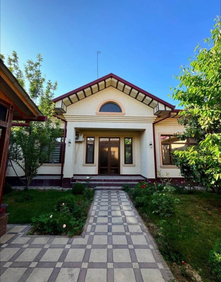 Срочно продается угловой дом Ориентир Глинка