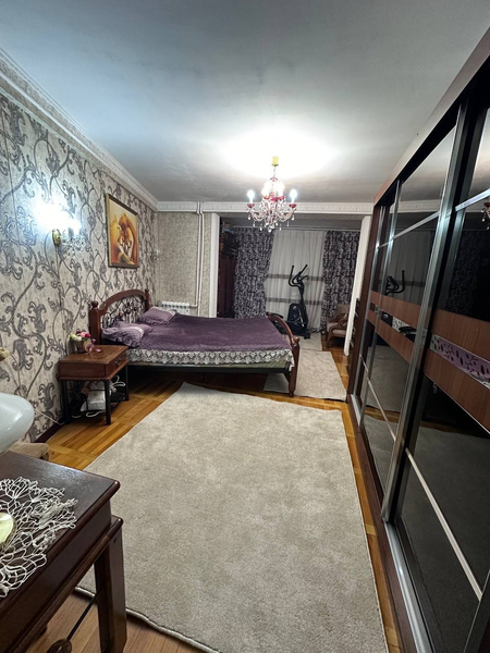 Продается 3/2/9 на Максим Горький (бывшая Гунча мороженое)