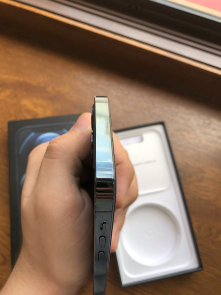 iPhone 12 pro LL/A full sotladi