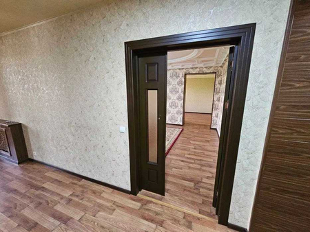 Берунийда 4 хонали 3-каватда,4 каватли, Банковский уй сотилади: 120м2