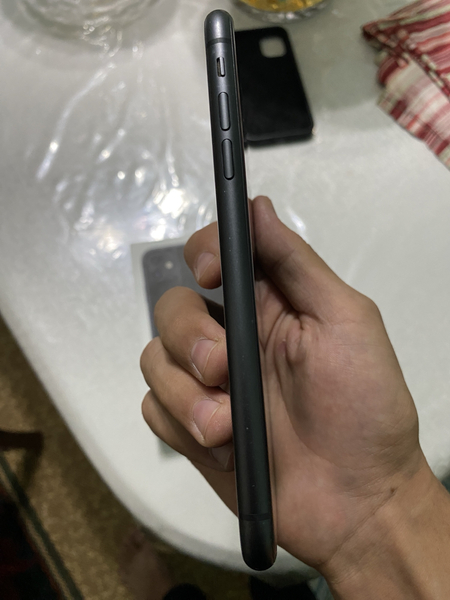 iphone 11sotiladi