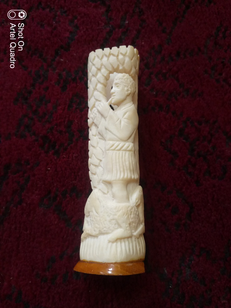 Изделия из слоновой кости Пастух