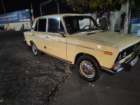 Srochna sotiladi vaz2106