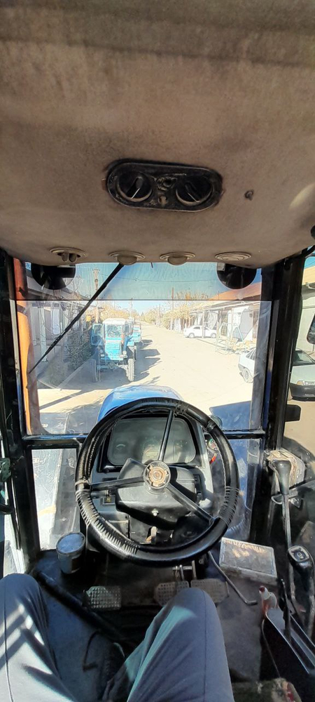 New Holland 135, Aylanma Puligi bilan sotiladi