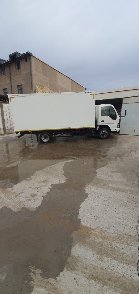 Isuzu cotiladi yili16