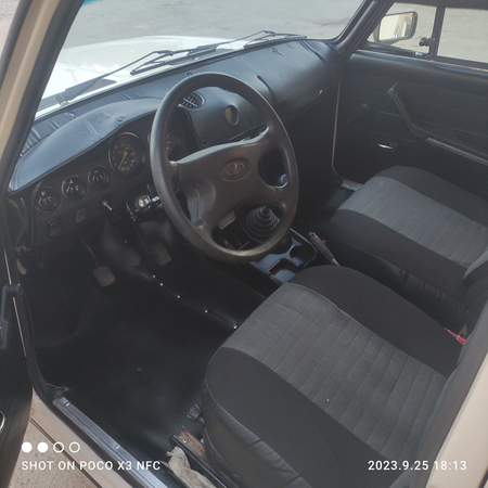 Vaz 2106 Jiguli Sotiladi