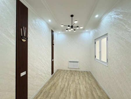 Продается 3 ком. Квартира Адрес 1 остановка микрорайон