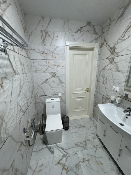 Продаётся квартира. Новостройка. 87 квадрат.