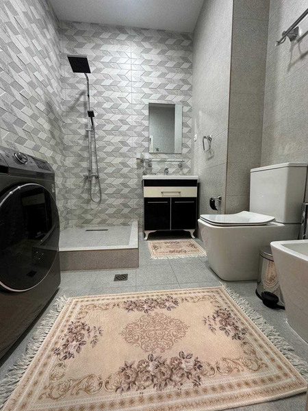 2 комнат. квартира 64.89 м² на ул Мукими Голден Хаус. КИРПИЧ