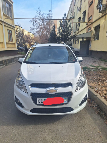 Продаётся Спарк,четвертая позитция,автомат коробка