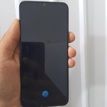Vivo 23 e hamilyon rang obmen