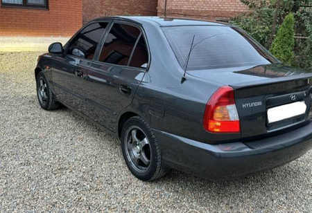 Hyundai Accent 2011 год