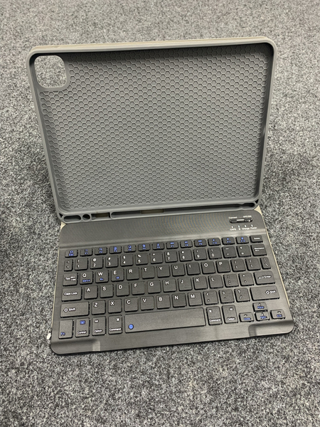 IPad Pro 11 Inch 4 Generatsiya srochno sotiladi.