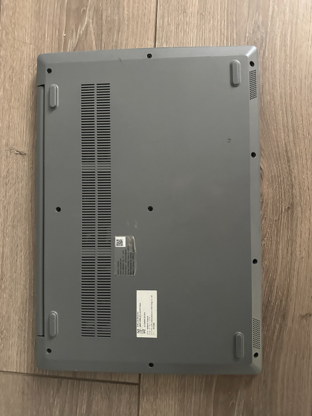 Lenovo IdeaPad 3 15ADA05