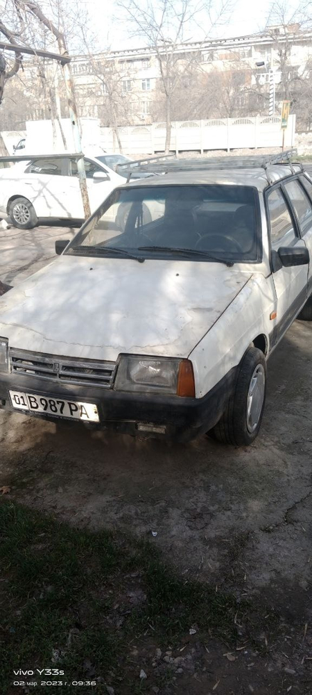 Продам ВАЗ 2109 белый цвет