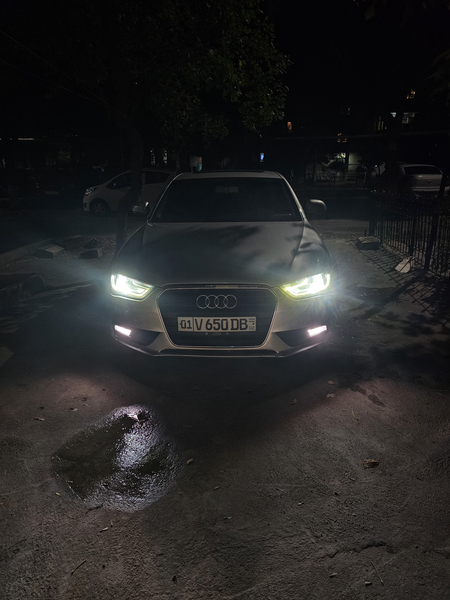 Ауди а4 б8 2008года 1,8TFSI