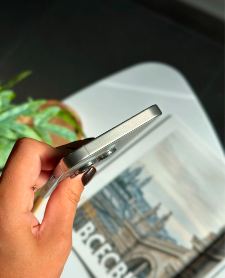 iPhone 15 Pro Max 256 GB 100% Yomkost