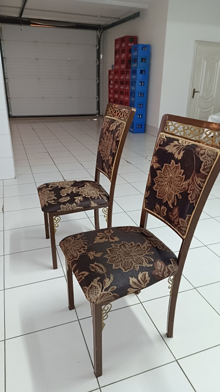 Продаётся Стулья
