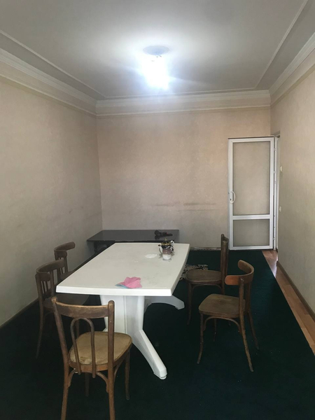 Chilonzor metro oldidagi kvartiraga sheriklikka bolla olinadi.\\nHamma s