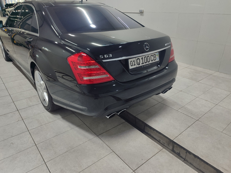 Mercedes Amg S 63 w221