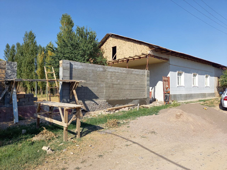 Уй сотилади 17.7 уртасарой наврцзда