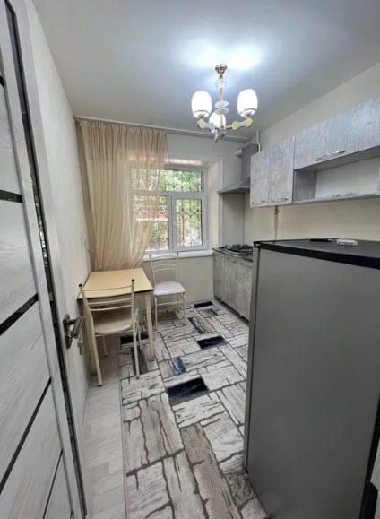 Чиланзар8кв  1/1/4 Кирпичный +Мебель+Техника Общ пл 25м²