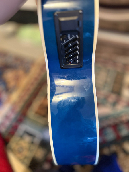 Caravan Music guitar