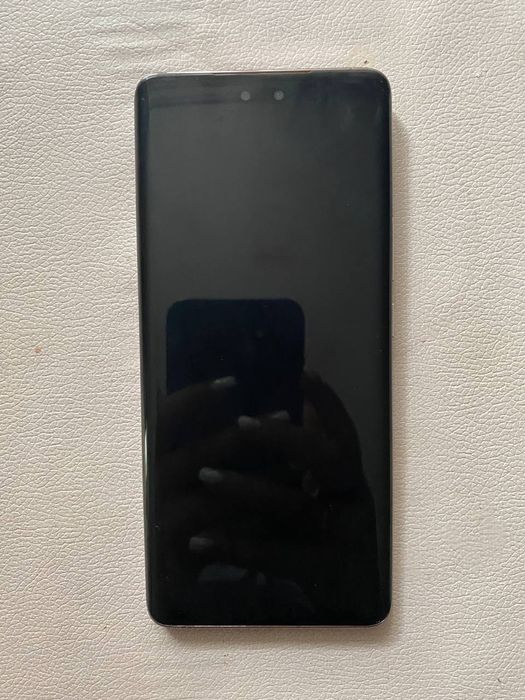 Срочно xiaomi 13 Life