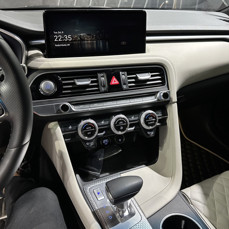Genesis G70 3.3 TT V6 2023 Sport Package