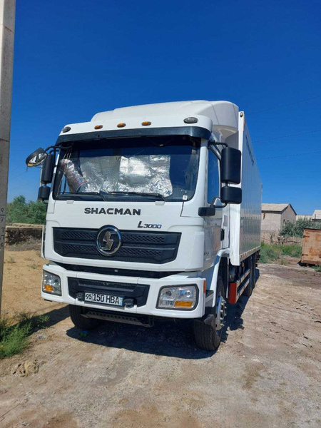 Грузовой фургон  Shacman L3000 для бизнеса