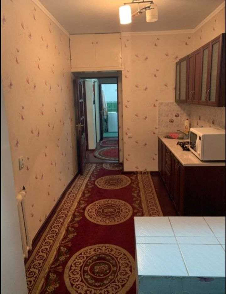 3 xonali kvartira ijaraga beriladi. Furkat bogi yonida