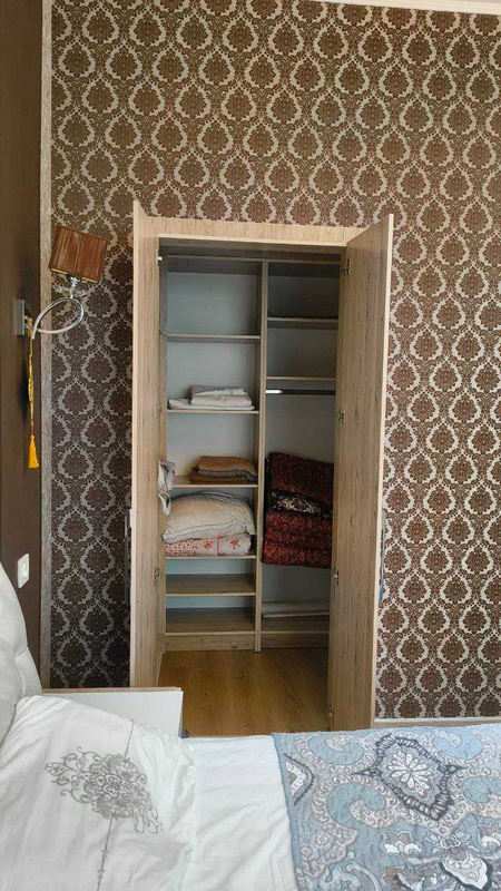 2х комнатная с ремонтом. 66 кв. 88 000$. Ц-12 , Лабзак (РА158290)