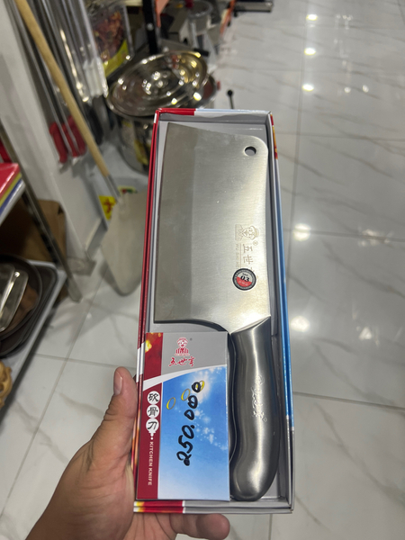 chopqi goʻsht va sabzavotlarni kesish uchun