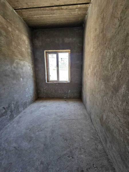2 xonali 46m² 1-qavat uy sotiladi