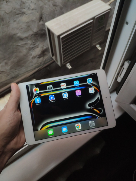 Apple lpad Air Space gray. Срочно!
