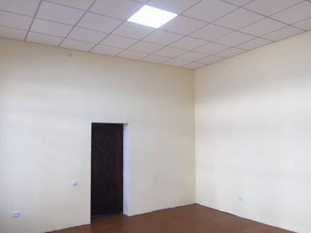 Аренда. Офис. Дархан\\nСрочно сдается в аренду\\nДом 200 кв.м.,
