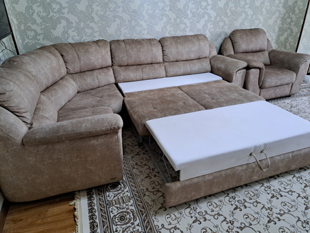 Продам свой уголок