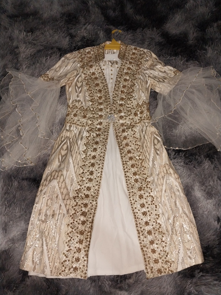 Ansambil (troykalar) 700.000