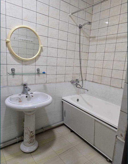 ул.Ш.Руставели бывш.Океан 3-комнатная 3/9 86 м² раздельные комнаты