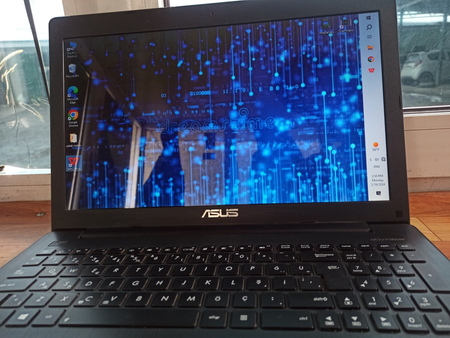 Notebook ASUS Kafolati yoʻq