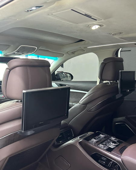 Audi S8 Long Full Option