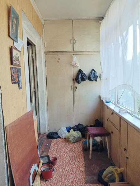Срочно продается 3х комнатная на 2 этаже Юнусабад 11 кв.(м999)