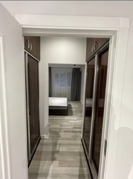 Чиланзар 3кв  3/3/4 Балкон1,5*3м² Общ пл 60м²