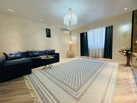 Продается квартира, Хамида Олимджана, 2/2/9