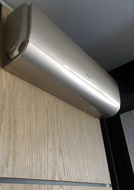 Кондиционер Gree U-Crown Gold R32 Invertor 09/12 GWH09UB-K6DNA4A