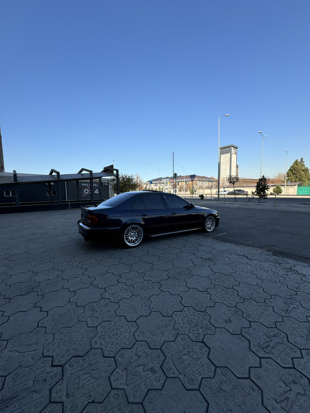Продается BMW e39 540i